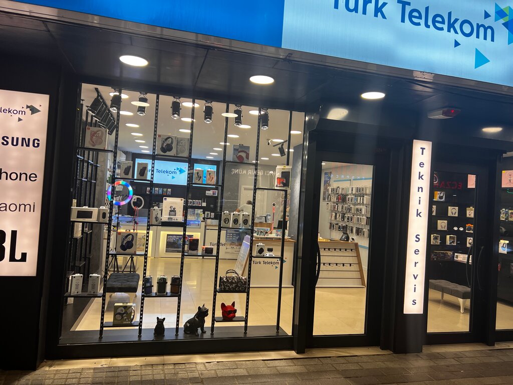 Telekomünikasyon satış noktaları Puqqa İletişim, İstanbul, foto