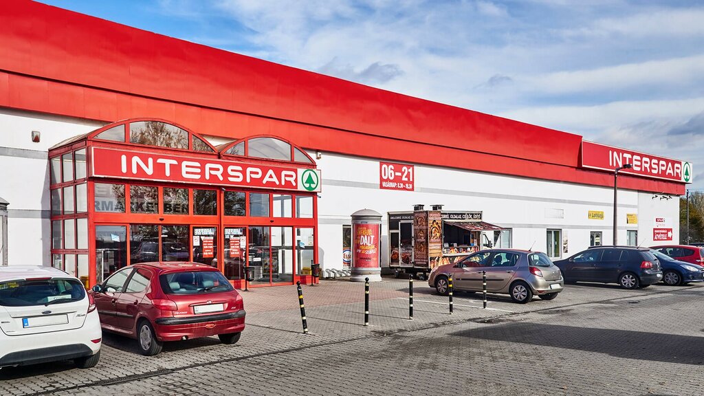 Süpermarket Interspar Hipermarket, Pest, foto