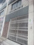 Boulangerie moderne de 3 Martyrs (Brazzaville, Commune de Poto-Poto, Rue de Maya-Maya), pazarlar ve çarşılar  Brazzaville'den