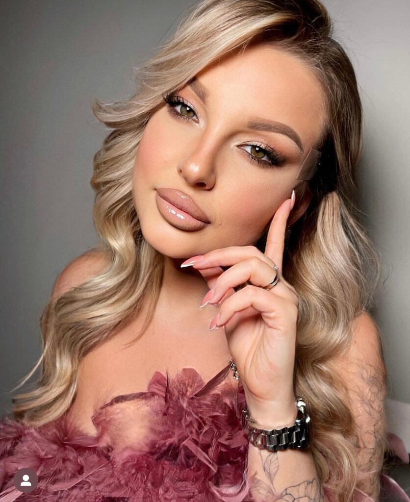 Kaş ve kirpik salonu Lolla Bunny, Moskova, foto