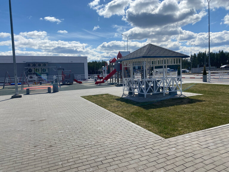 Yol kenarı dinlenme alanı Придорожная зона отдыха, Tverskaya oblastı, foto
