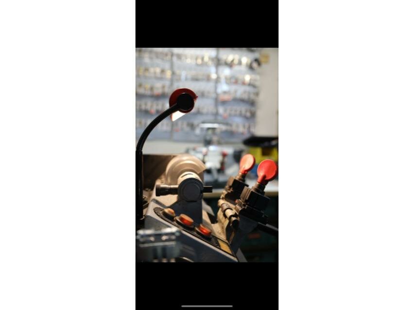 Ayakkabı tamiri Schuh&Schlüsselservice Inh. Oender Karaaslan, Hesse, foto