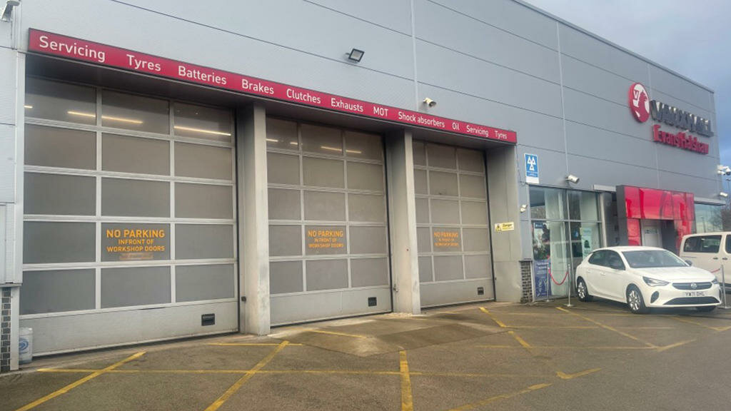 Otomobil parçaları imalatı Evans Halshaw Vauxhall Nottingham, İngiltere, foto