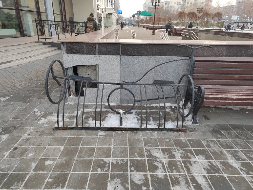 Bisiklet park yerleri Велопарковка, Yekaterinburg, foto