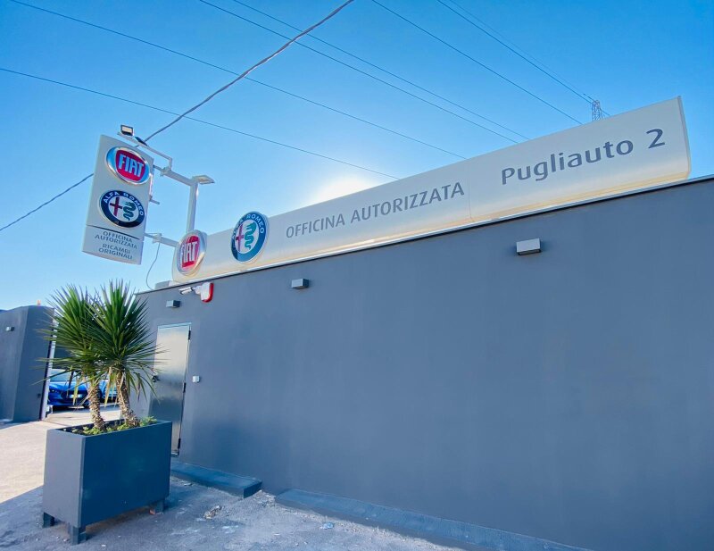 Jant ve lastikçiler Pugliauto 2, Bari, foto