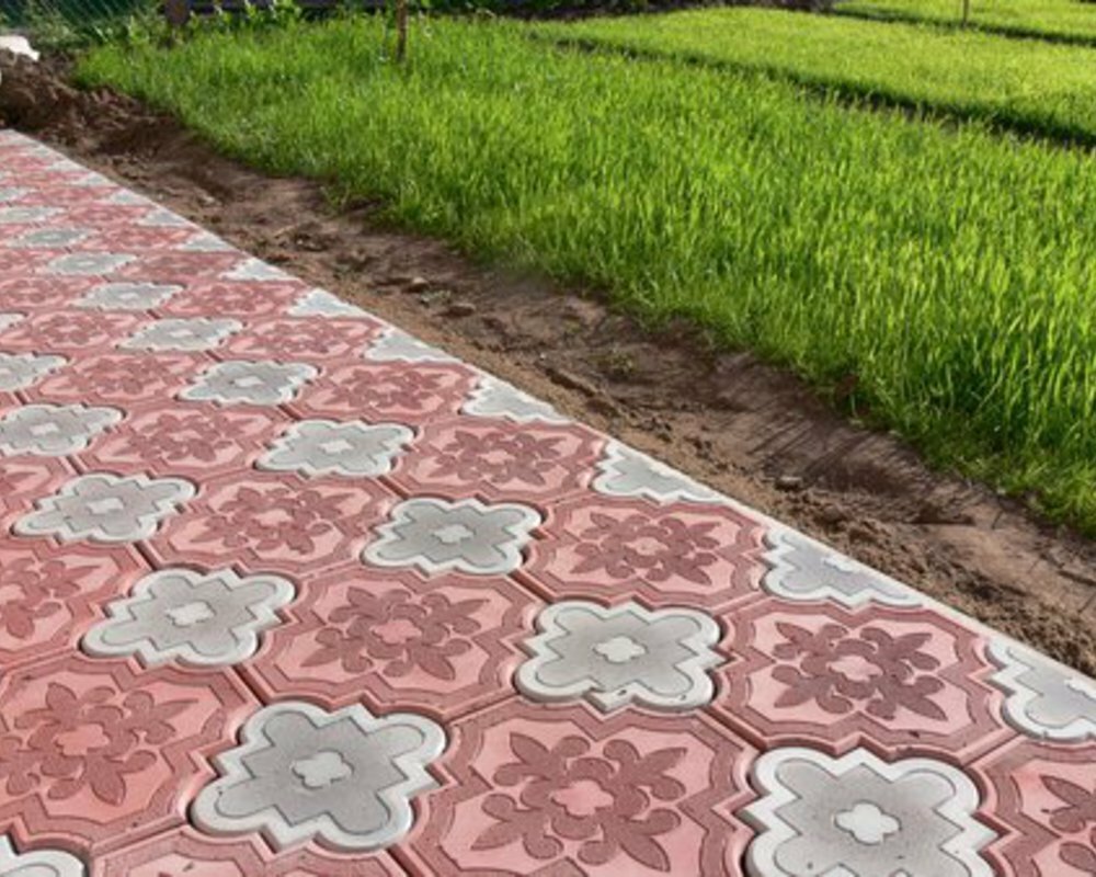 Kaldırım taşları ChinPoChiny, Bor, foto