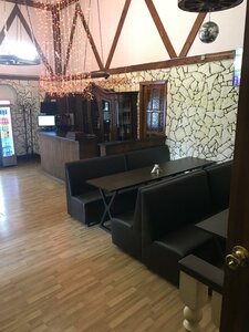 Taverna (ulitsa Lenina No:35), kafe  Çistopol'dan (Çistey'den)