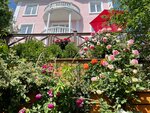 Арт Прованс у моря (Парковое шоссе No:12/3, посёлок городского типа Парковое), otel  Kırım Cumhuriyeti'nden