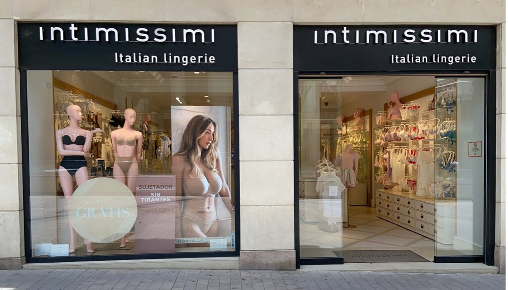 Giyim mağazası Intimissimi, Jaen, foto