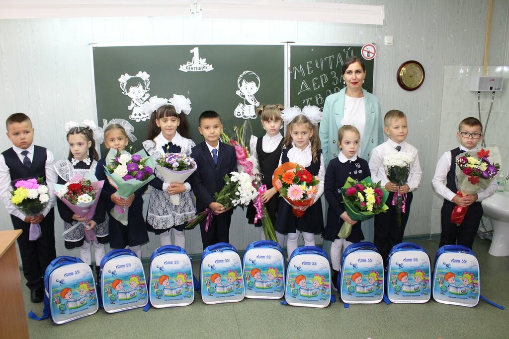 Ortaokul Pravokhettinskaya school, Yamal‑Nenets Özerk Bölgesi, foto