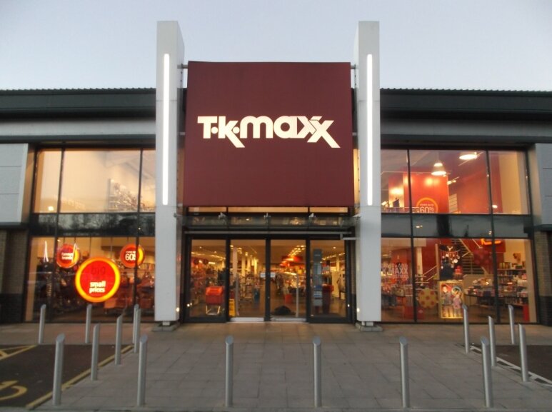 Büyük mağazalar Tk Maxx, İngiltere, foto