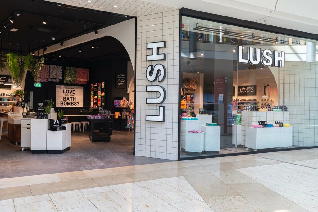 Kozmetik ve parfümeri mağazaları Lush Cosmetics Bluewater, Kent County, foto