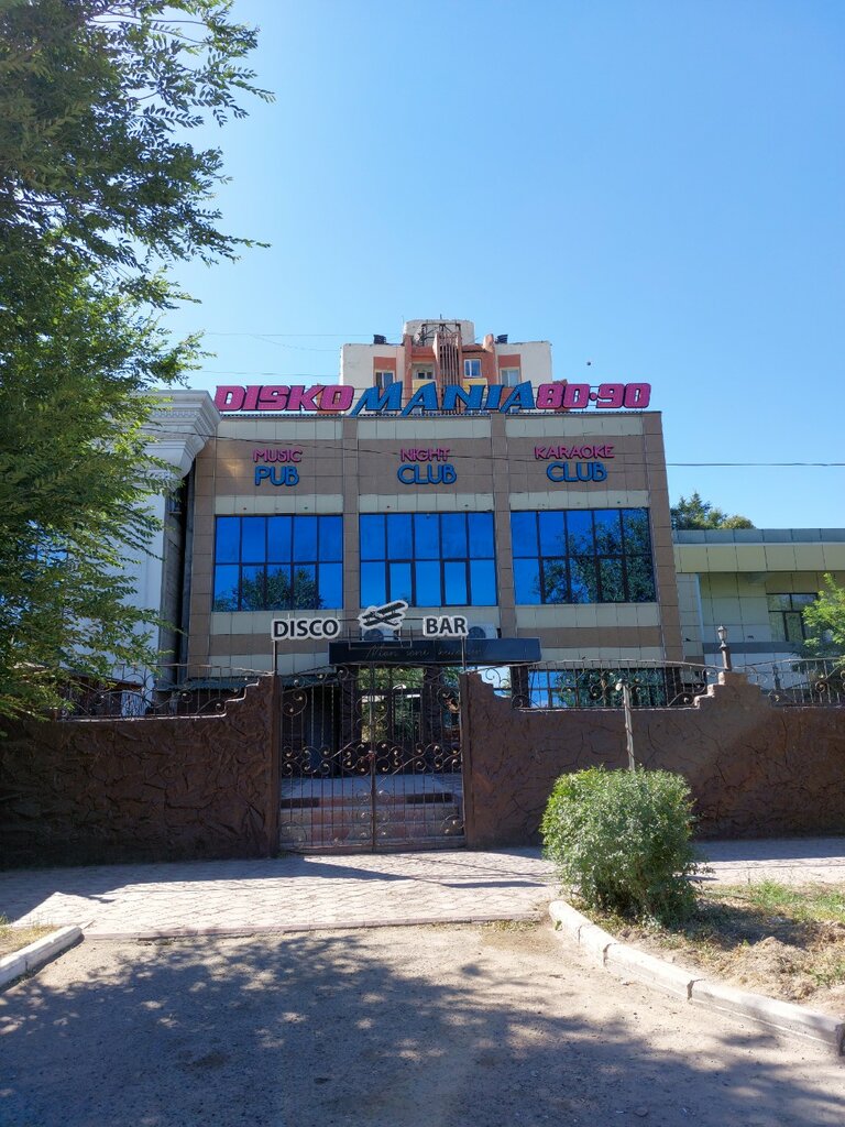 Gece kulüpleri Disco mania 80 90, Taraz, foto