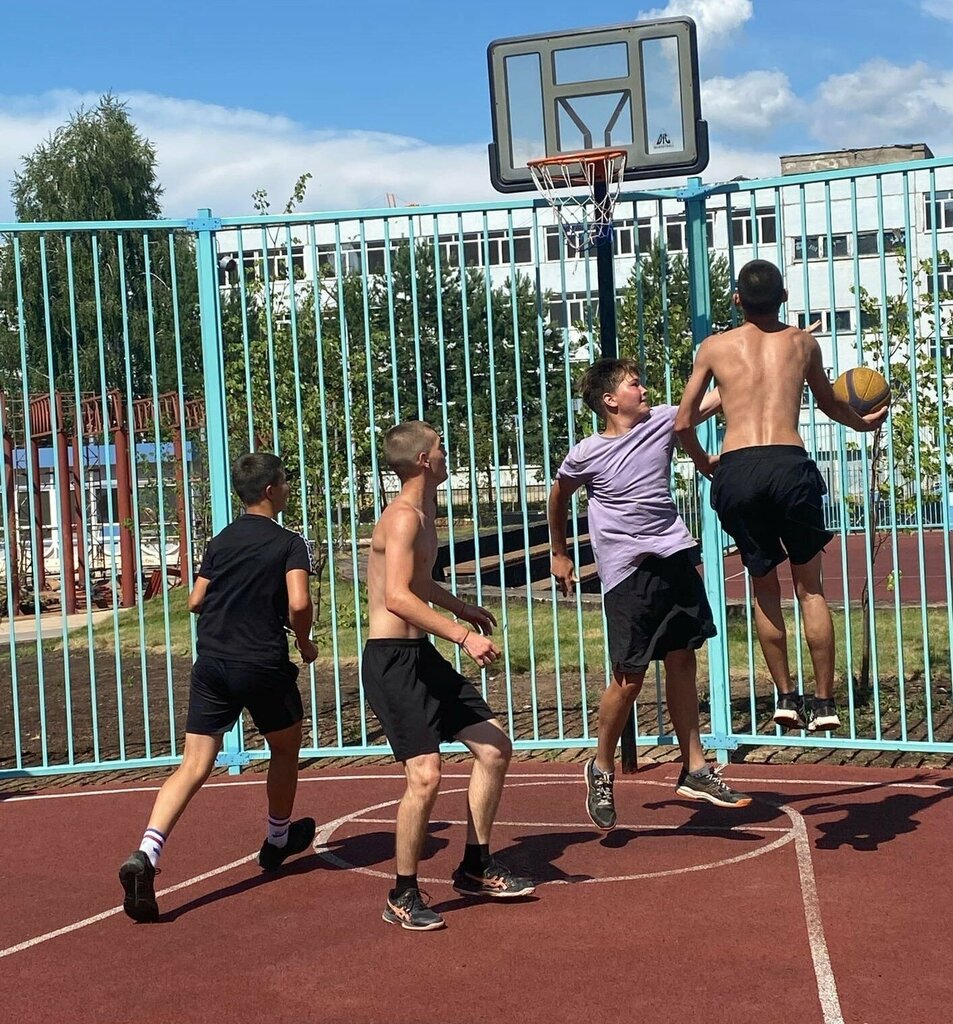 Spor alanı Баскетбольная площадка, Agidel, foto