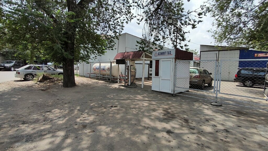 Otogaz dolum istasyonu Azimuth GAS, Almatı, foto