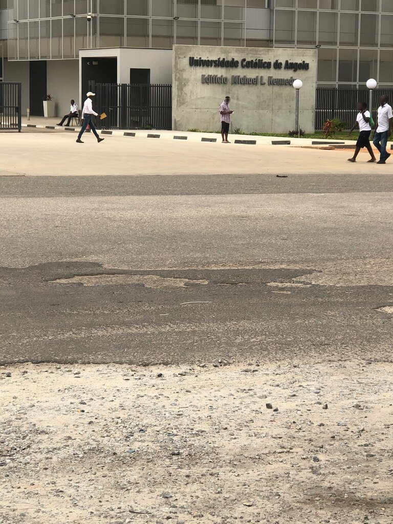 Üniversiteler Edificio de Extensão Universitária da UCAN, Loanda, foto
