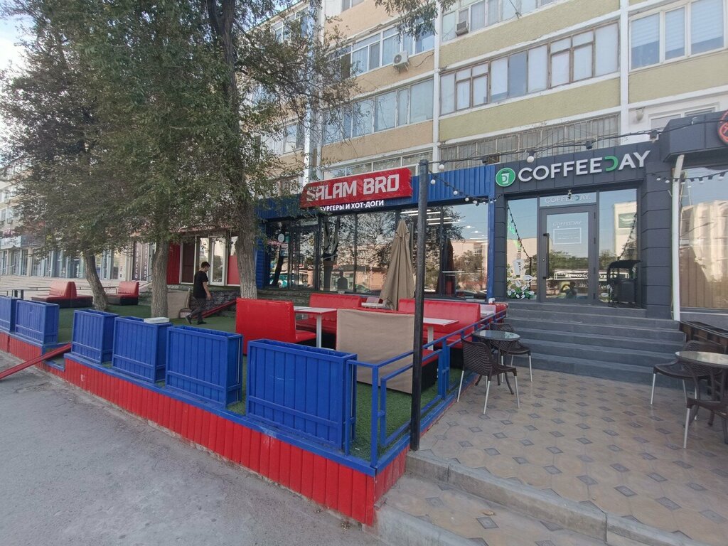Kafe Salam Bro, Aktav, foto