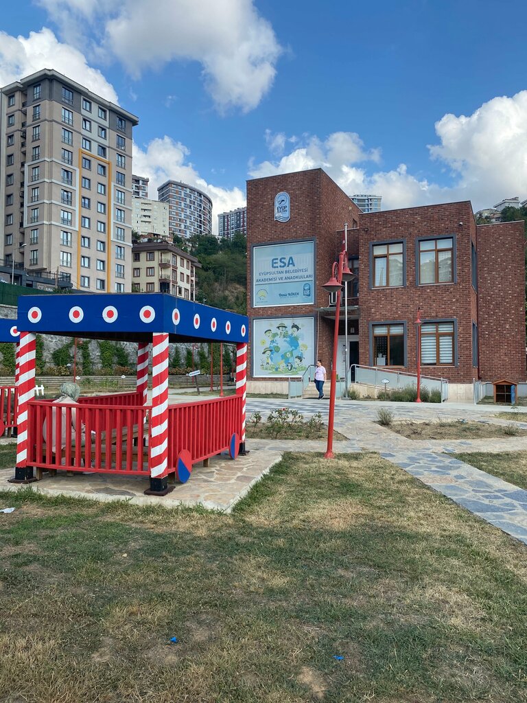 Anaokulları Esa Karadolap Anaokulu, İstanbul, foto
