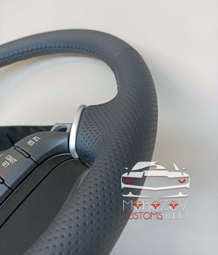 Oto döşeme Morozov Customs Studio, Moskova, foto