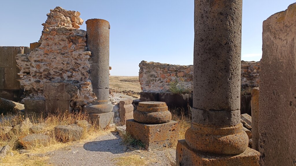 Turistik yerler St. Gregory of Gagik Kilisesi, Kars, foto
