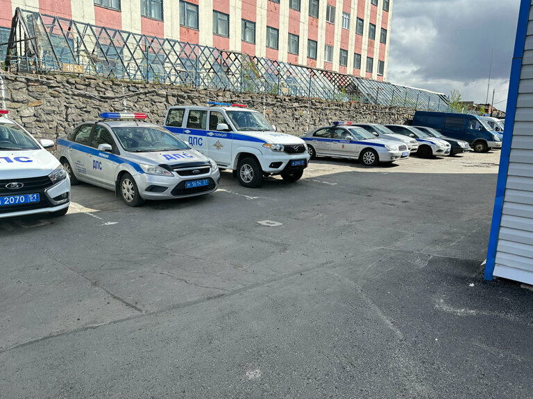 Trafik polisi Отдел ГИБДД ОВД, Severomorsk, foto