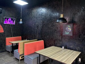 Ap (Revolyutsionnaya ulitsa No:281), restoran  Kalaç‑na‑Donu'dan
