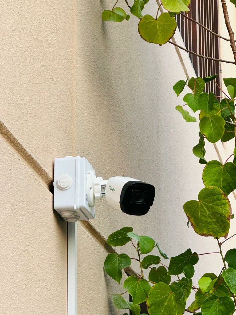 Güvenlik ve alarm sistemleri Jabal Al Marwah Electronics Trading, Sharjah, foto