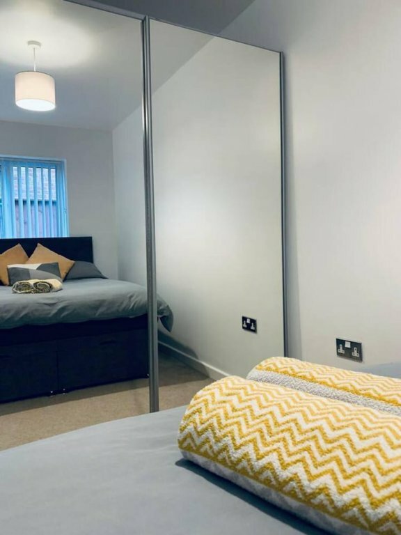 Otel Stylish and Immaculate 2-bed Apartment in Leigh, İngiltere, foto