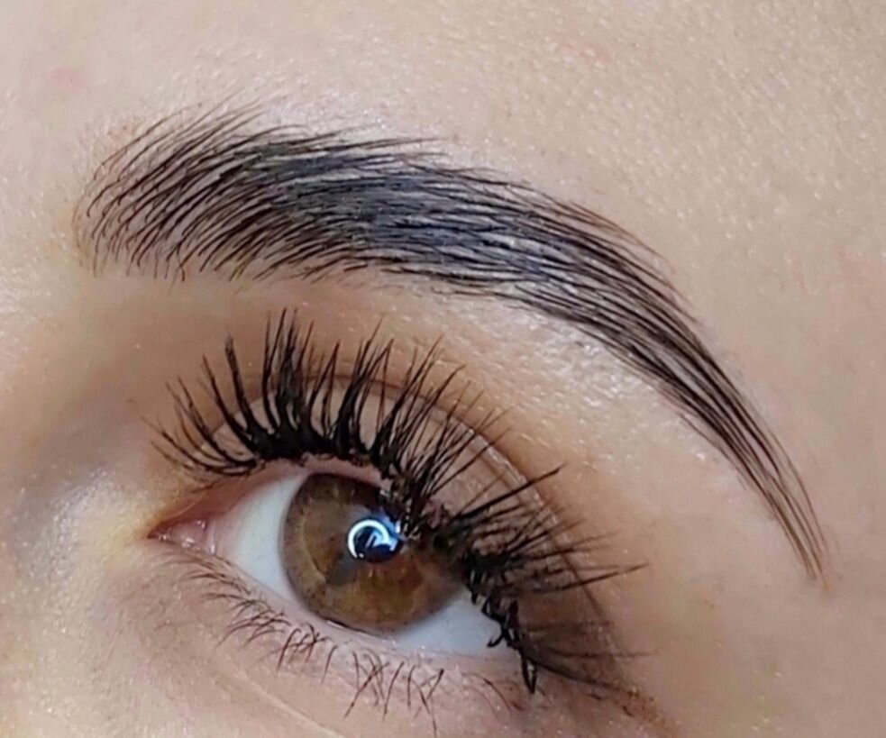 Kaş ve kirpik salonu Gelgorn Brows, Moskova, foto