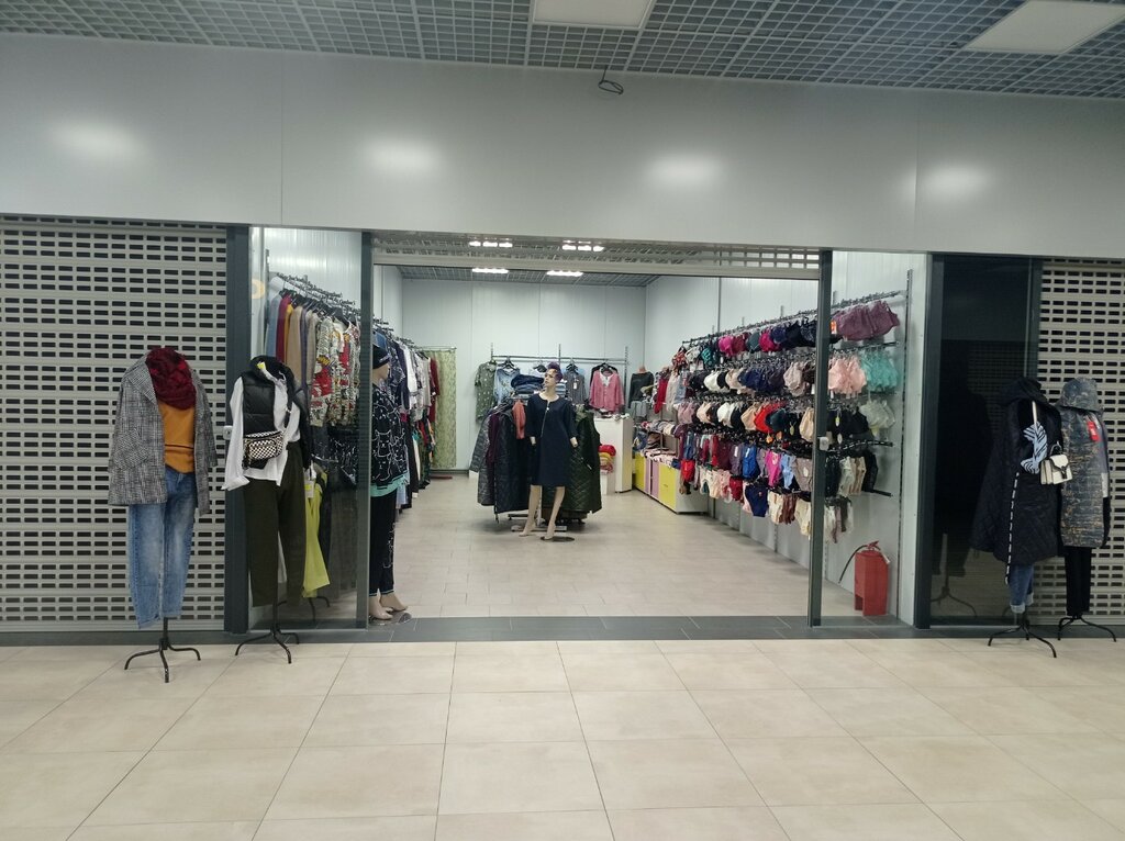 Giyim mağazası Chezza moda, Kaliningrad, foto