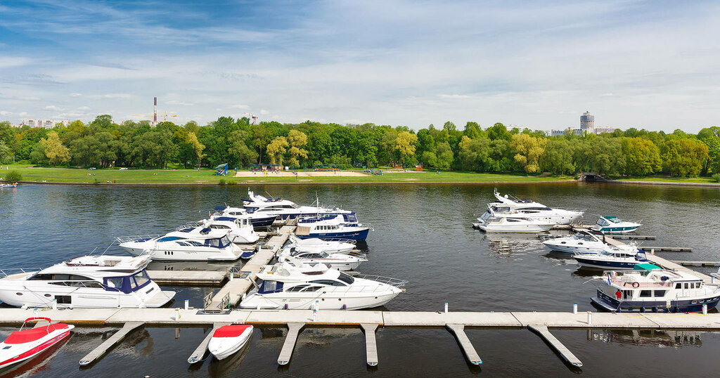 Tekne, kayık, yat Yacht and Travel, Saint‑Petersburg, foto