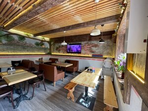 Pechki-lavochki (Севастопольская улица No:39А), kafe  Simferopol'dan (Akmescit'ten)