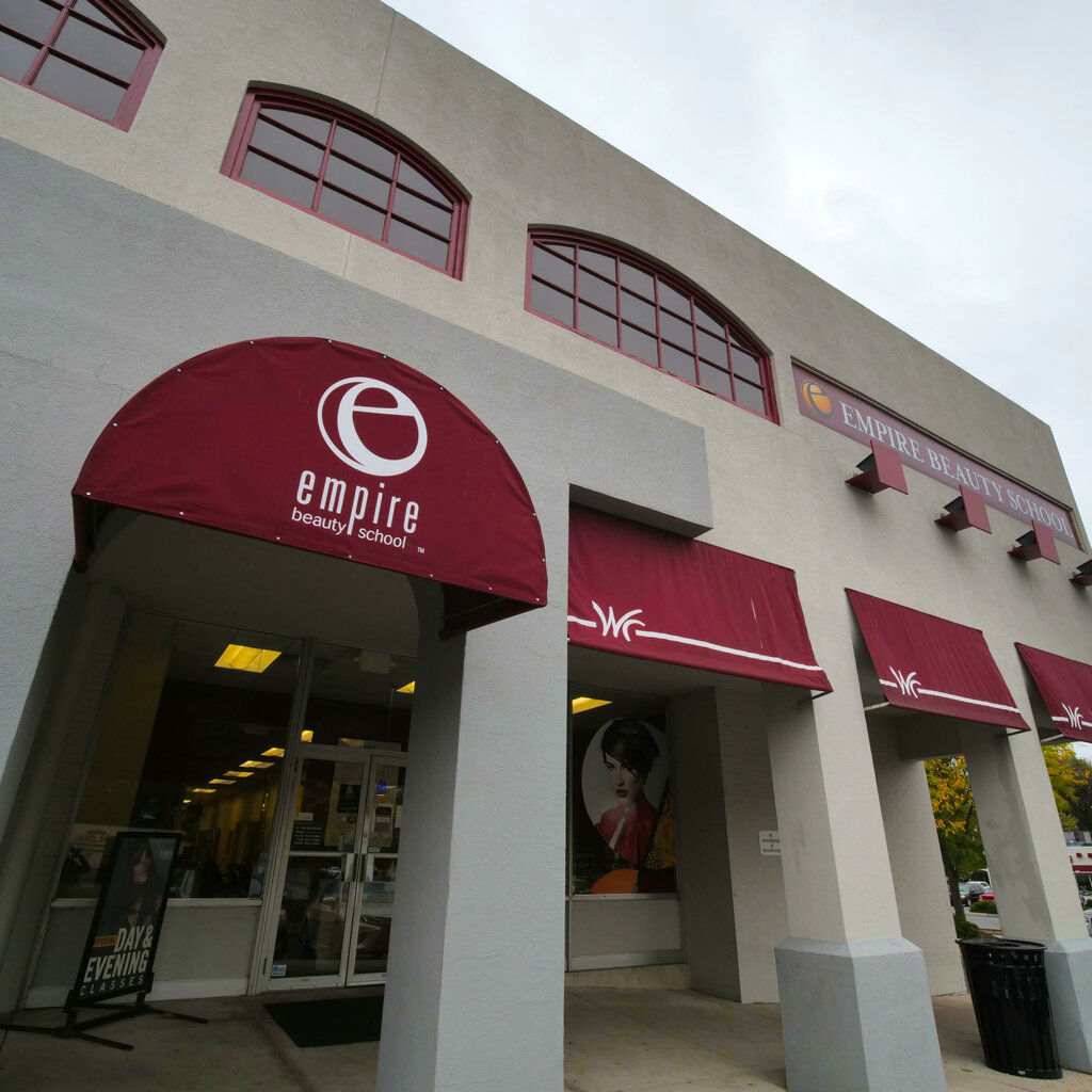 Güzellik salonu Empire Beauty School, Pennsylvania, foto