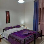 Bed and breakfast Lagiocosa (Calabria, la città di Reggio di Calabria, Via Nazionale Pentimele), otel  ReggioCalabria'dan