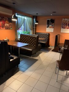 Roll-n-Beer – Pub & Cafe (No:39, posyolok Voskresenskoye), pizzacılar  Moskova'dan