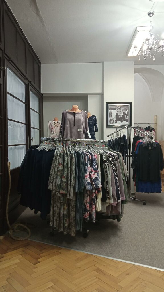 Giyim mağazası Lola Fashion - dámská móda, Trutnov, foto