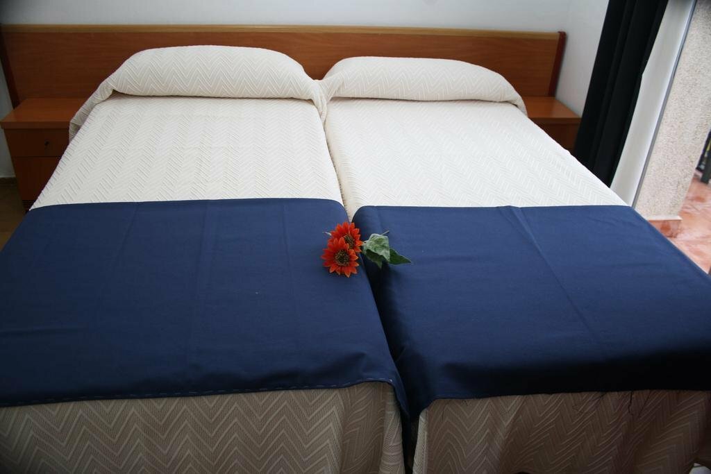 Otel Hostal Sant Jordi, Tossa de Mar, foto