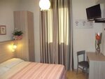 Piccadilly (Tuscany, Pistoia, Montecatini-Terme, Via Trento, 10), otel  Toskana'dan