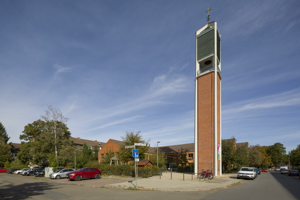Dini dernekler Kirche St. Pauli - Vereinigte Ev. Gemeinde Bremen-Neustadt, Bremen, foto