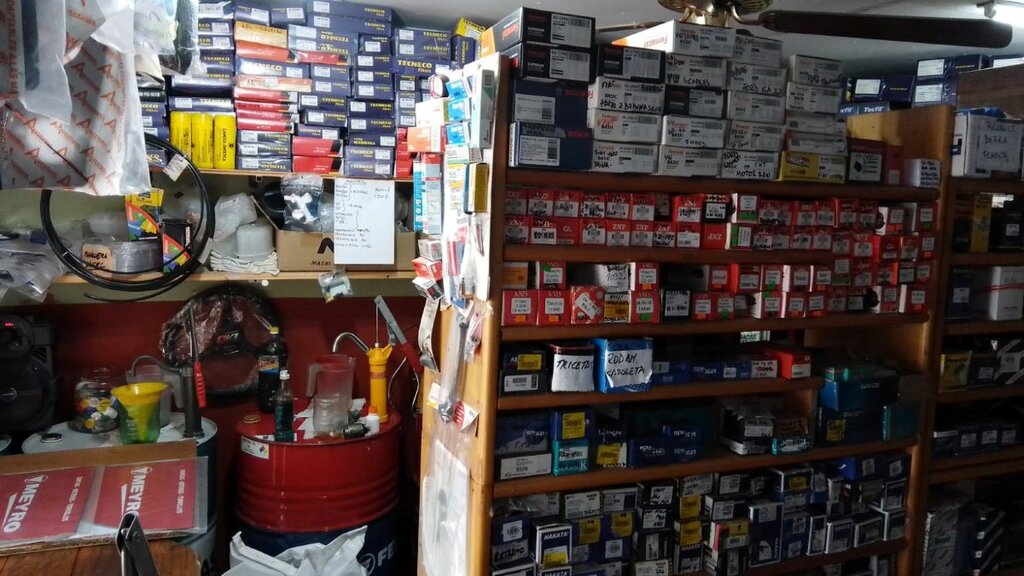 Oto aksesuarları Tesari Repuestos del Automotor, Santa Fe, foto