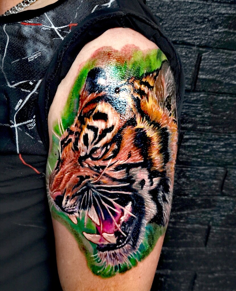 Dövmeciler Tattoo-brick, Petropavlovsk, foto