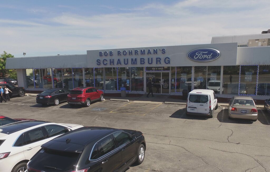 Otomobil satış galerileri Schaumburg Ford, İllinois, foto