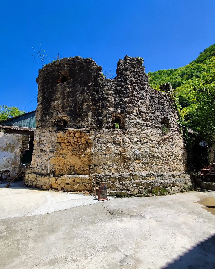 Turistik yerler Башня Марлинского, Gagra, foto