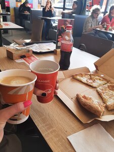 Dodo Pizza (ulitsa Voroshilova No:8, Goryachiy Klyuch), pizzacılar  Goriaçi Kliuç'tan