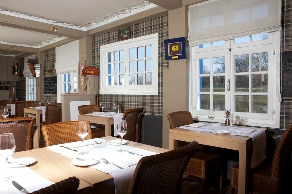 Otel Boat Hotel De Barge, Bruges, foto