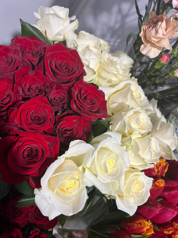 Çiçek teslimatı Happy Planet, Sevastopol, foto