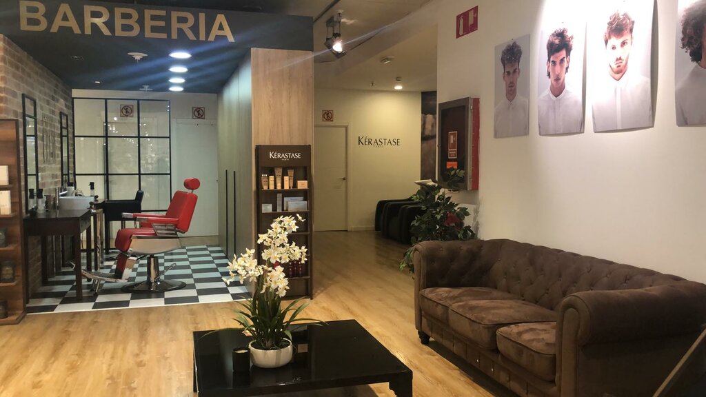 Kuaförler Peluquería Eos Men Colón, Valensiya, foto
