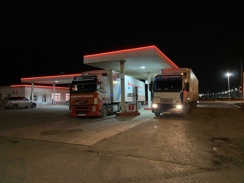 Benzin istasyonu Lukoil, Volgogradskaya oblastı, foto