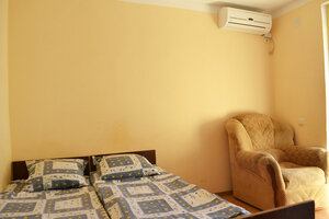 Guest house on Tolstoy, 48 (ulitsa Tolstogo No:48), otel  Anapa'dan