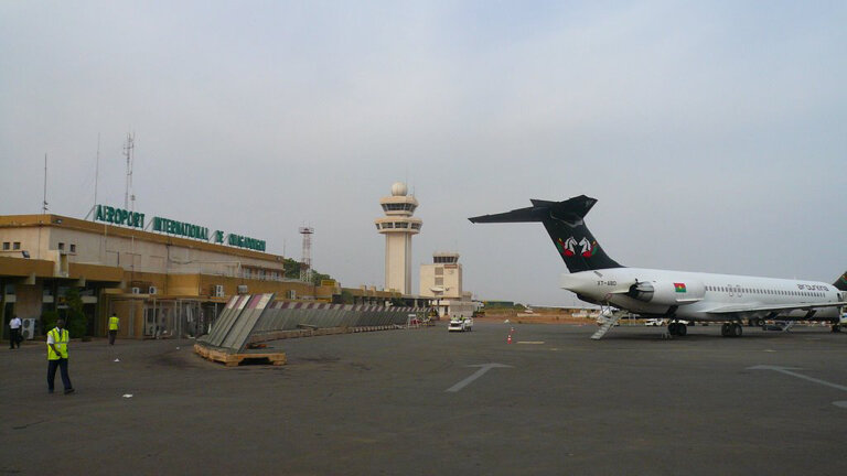 Havaalanları Vagadugu Thomas Sankara Havalimanı, Uagadugu, foto